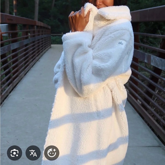 ALO Yoga | Jackets & Coats | Alo Sherpa Trench Coat | Poshmark